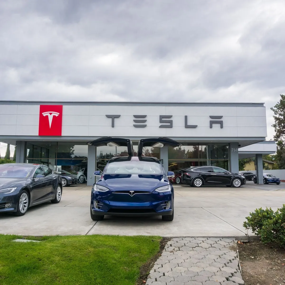 Tesla déçoit avec ses résultats du troisième trimestre et fait face à ...